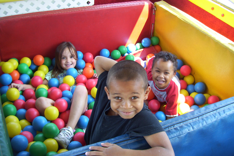 TUMBLEBUS – Pictures